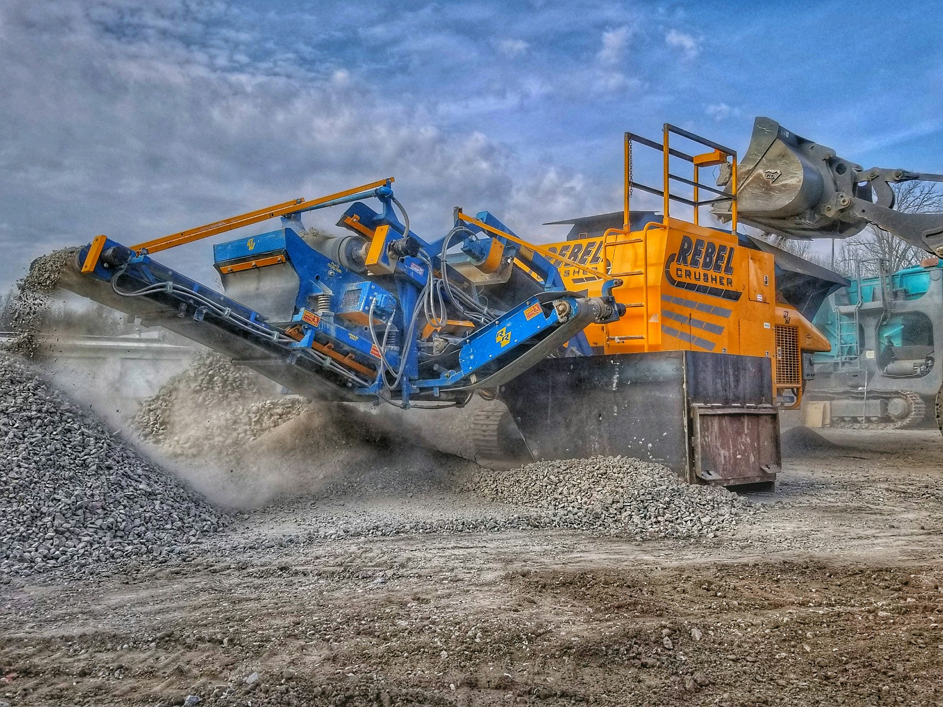 Screening, Washing & Crushing Equipment Manufacturer | R.R. Equipment