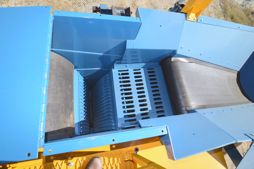 EVERYTHING YOU NEED TO KNOW ABOUT A CONCRETE CRUSHER - R.R. Equipment ...